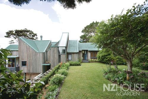 Not PC: Good House – Claude Megson